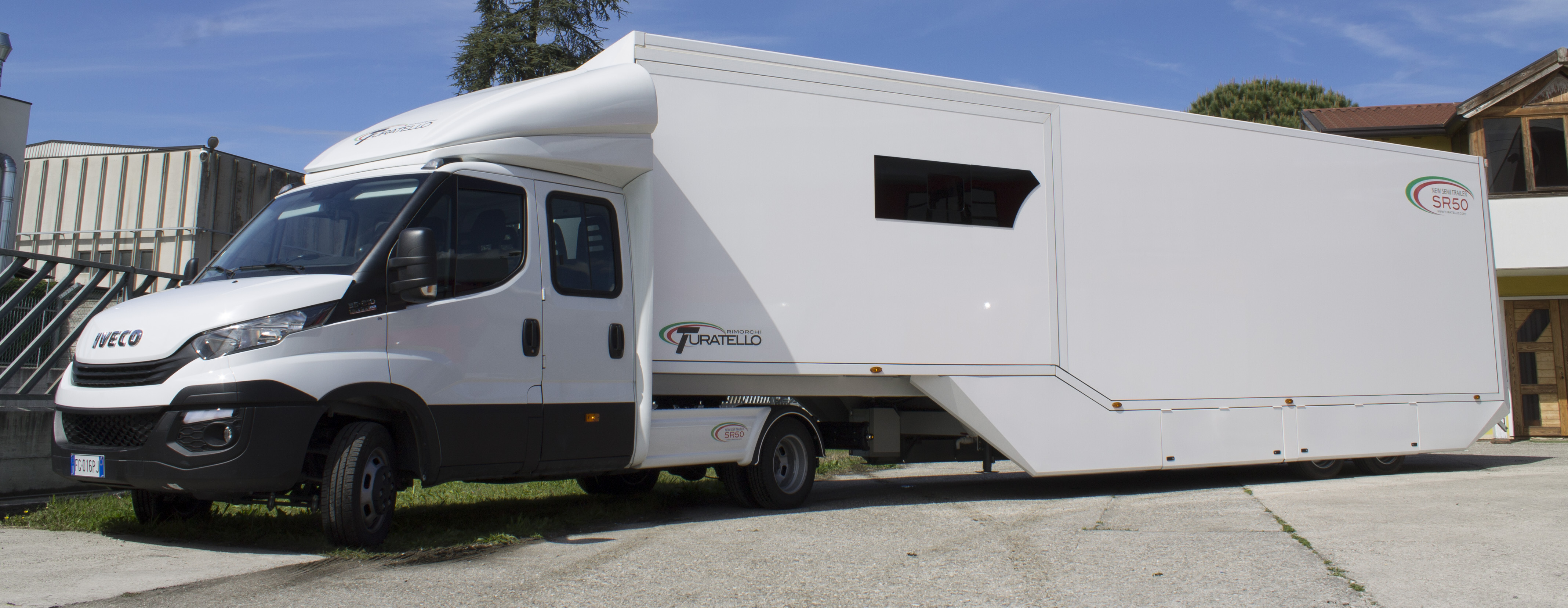Rimorchi e Semirimorchi per trasporto auto, moto, cavalli - Turatello ...